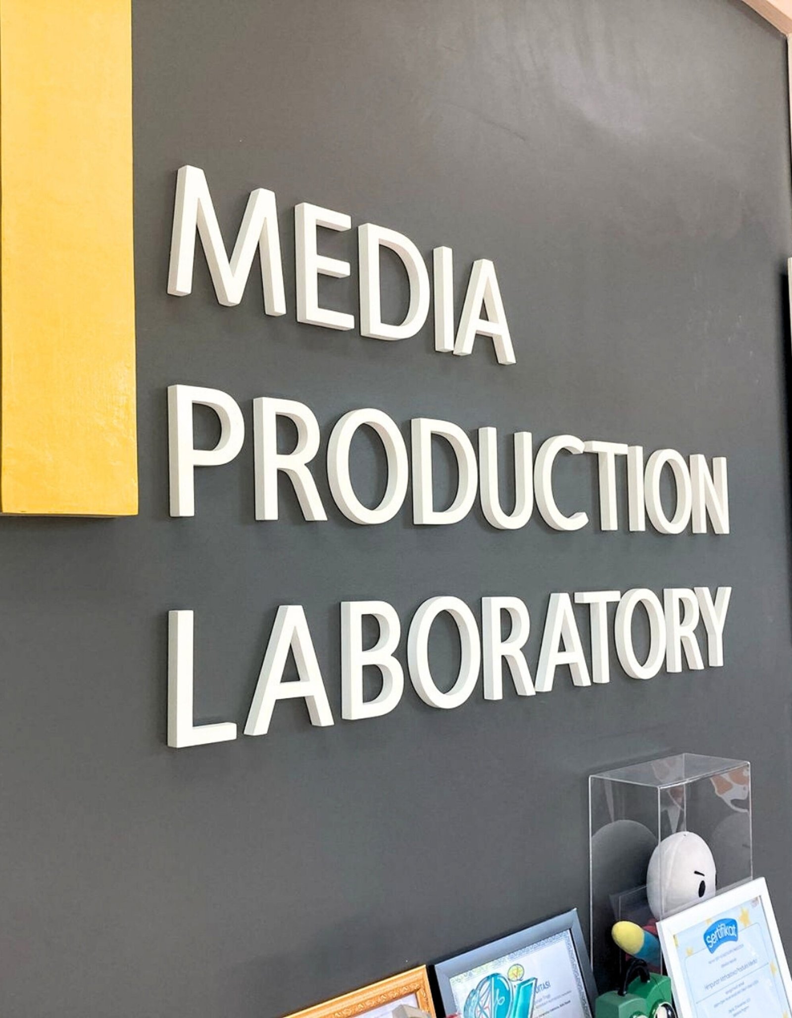 Produksi Media UI – Produksi Media adalah sebuah program studi di Vokasi Universitas Indonesia ...